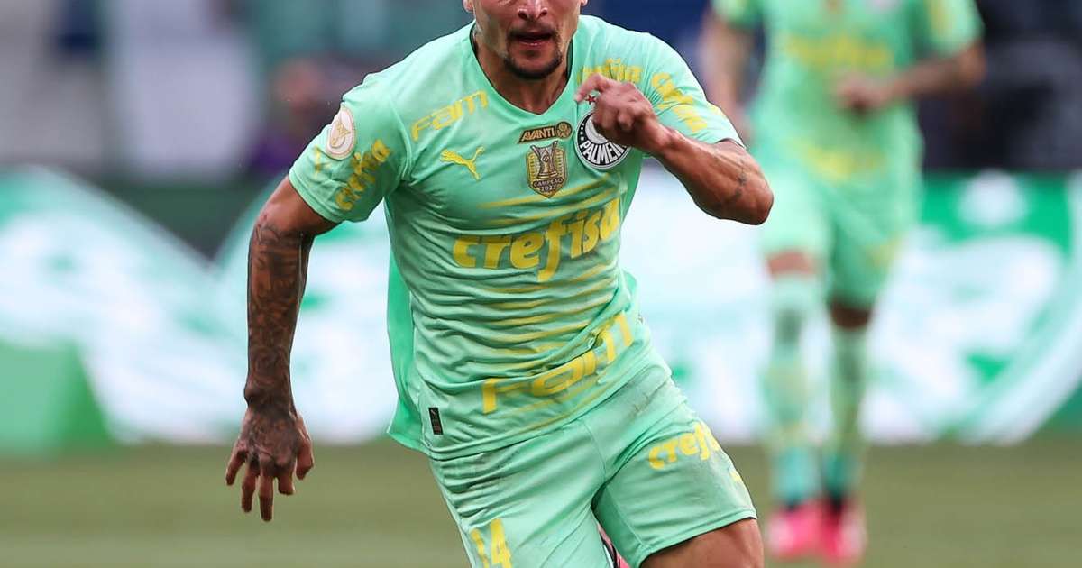 Com Artur ainda em adaptação, vaga de Veiga segue sem substituto ...