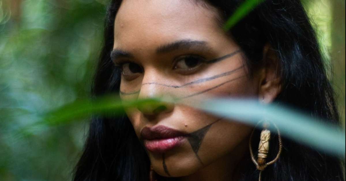 Conheça 7 indígenas que levam sua beleza e voz ao mundo fashion