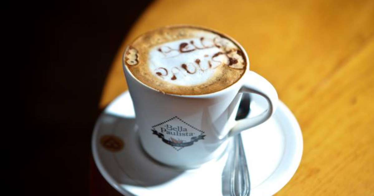 Como fazer o pingado perfeito? Padarias divergem se é café com leite ou ...