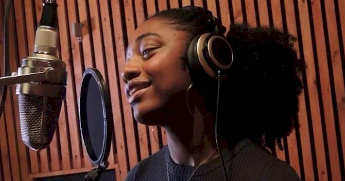 Rádio Cultura transmitirá show exclusivo de Samara Joy