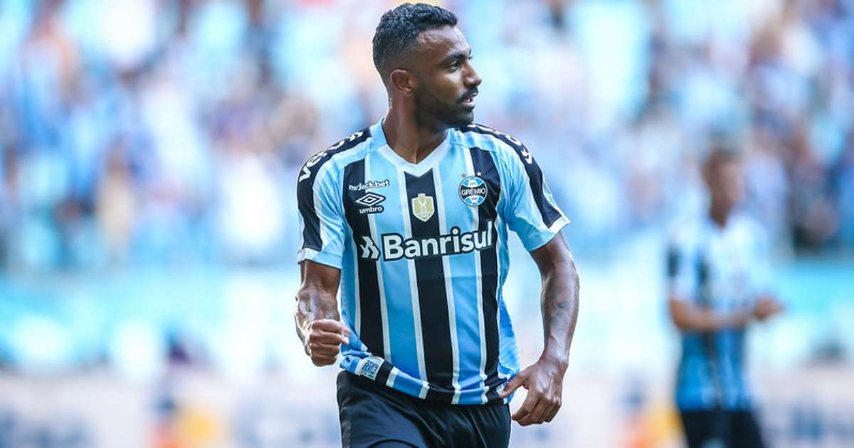 Everton Galdino celebra gol e valoriza classificação do Grêmio na Copa ...