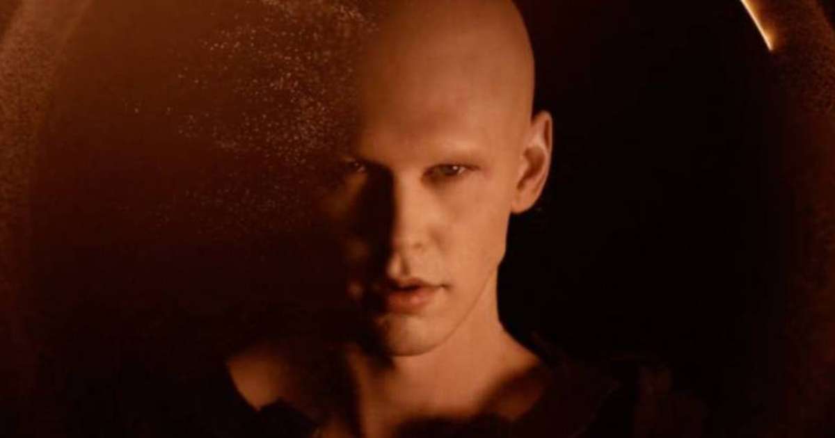 'Duna 2': Em novo teaser, Austin Butler surge caracterizado e Warner ...