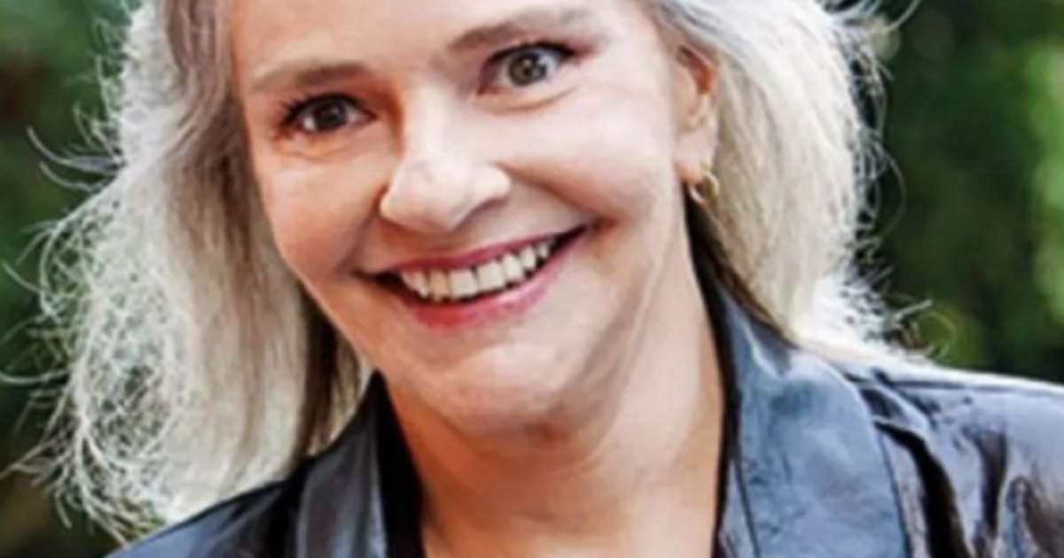 Aos 73 anos, Angela Ro Ro cancela shows por motivos de saúde
