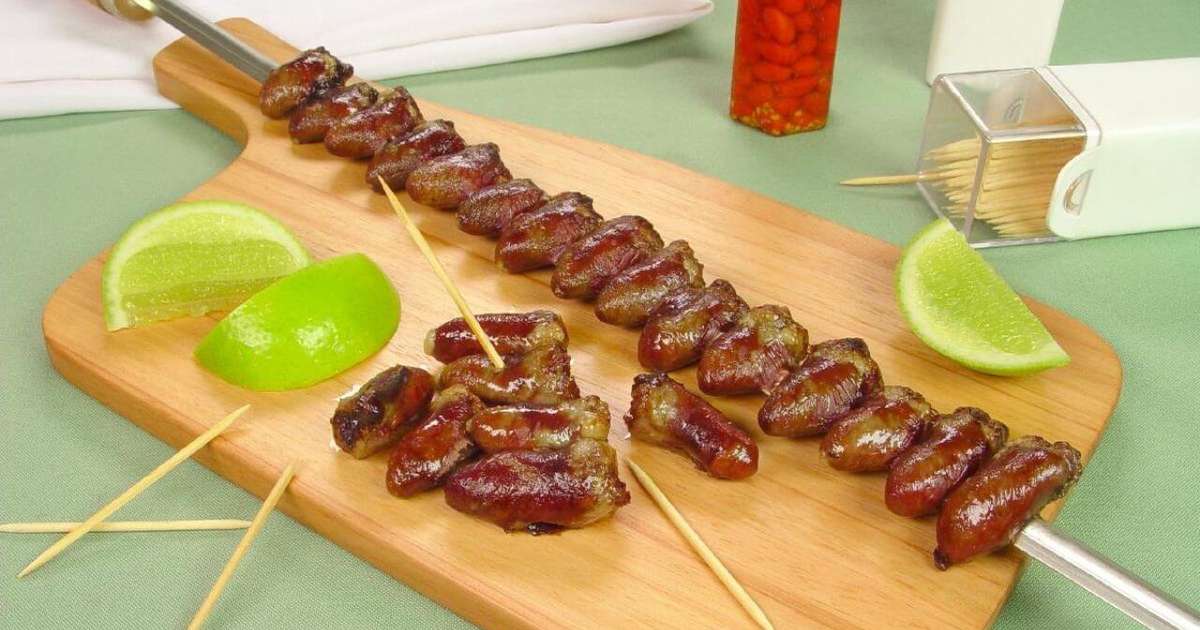 Vai ter churrasco? Então faça um coração de frango rápido e apetitoso