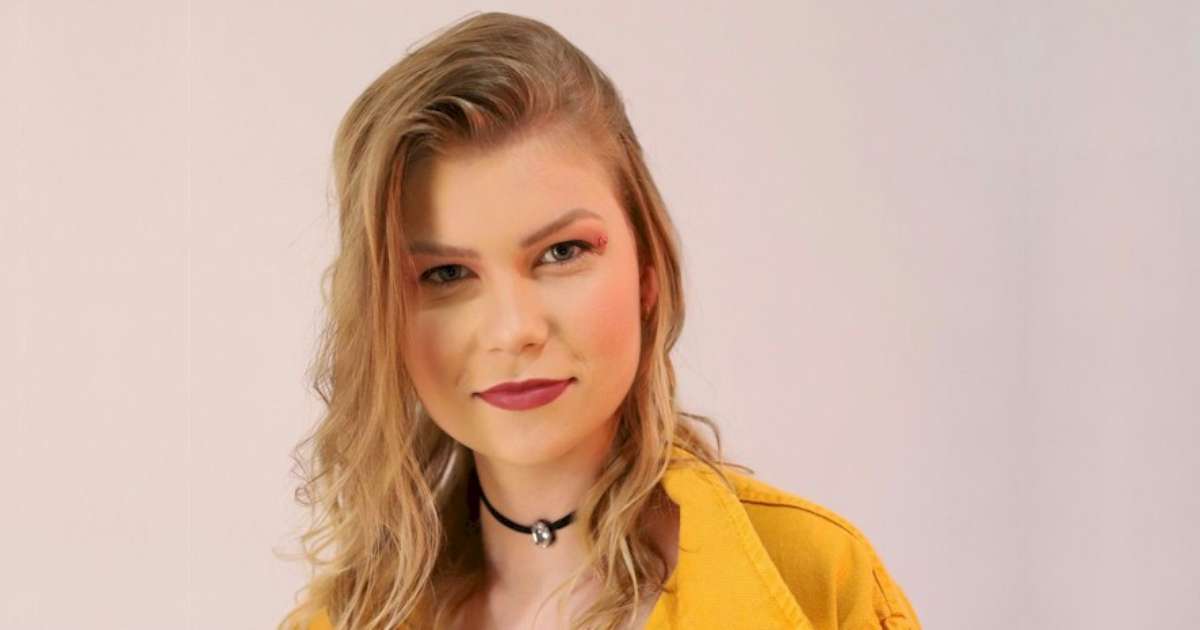 Vicka divulga novo single e clipe de "Já deu Certo"