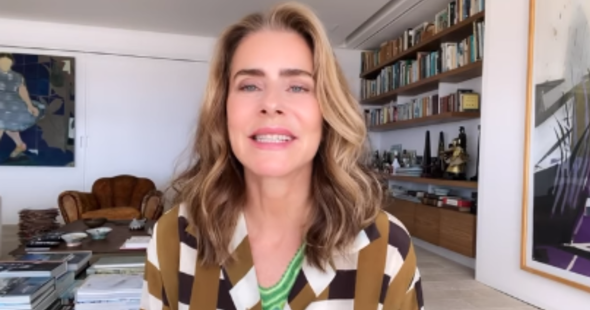 Maitê Proença surpreende ao aparecer morena após 30 anos com cabelo loiro