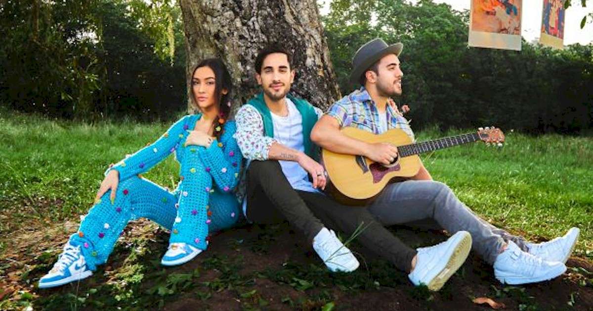 Melim apresenta o álbum "Quintal" com sequência de clipes em São Paulo