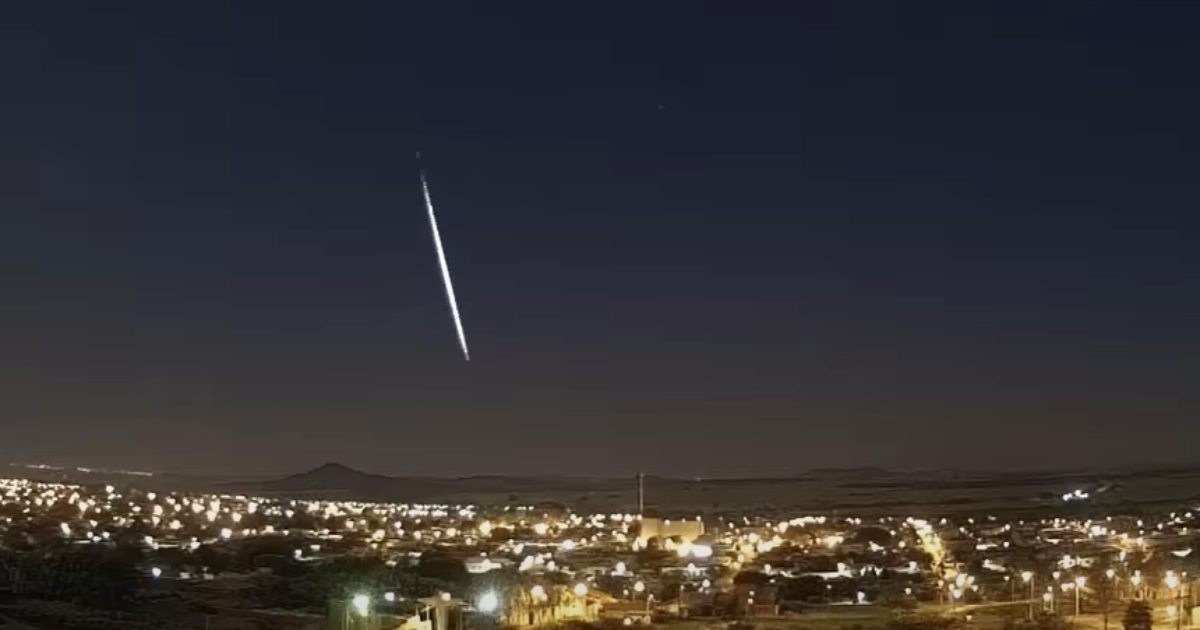 Meteoro "visita" Sudeste do Brasil e câmeras capturam o momento; veja