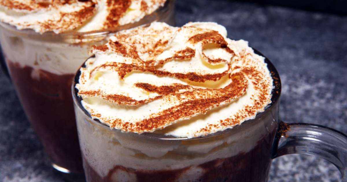 Chocolate quente com chantilly e raspas de chocolate: não há nada igual