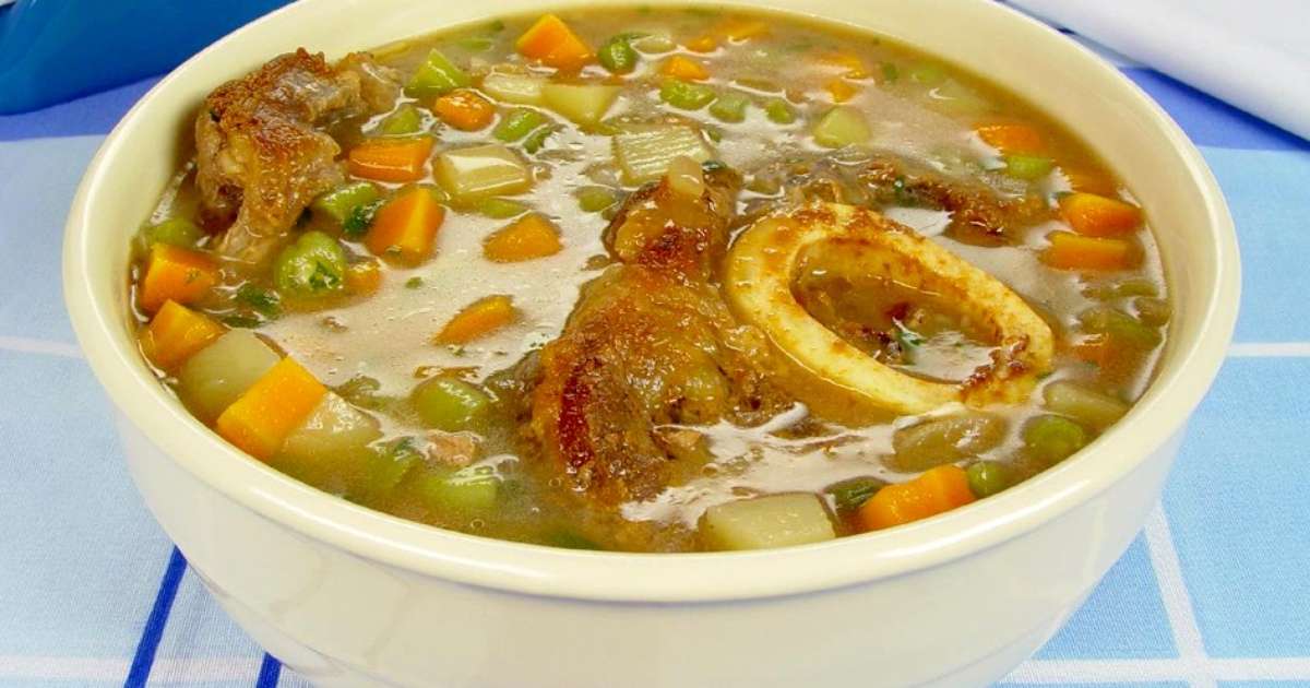Saiba como fazer sopa de ossobuco rica em nutrientes