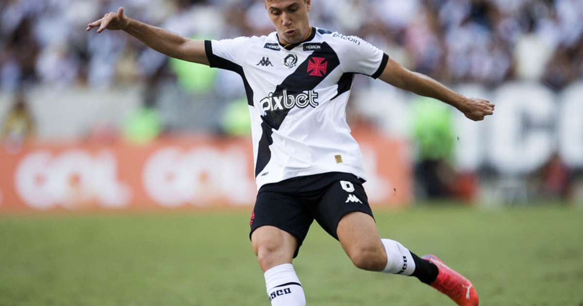 Lucas Piton, lateral do Vasco, é ausência em lista final da Itália