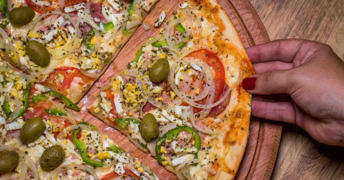Pizzas para todo gosto: veja 10 receitas doces e salgadas