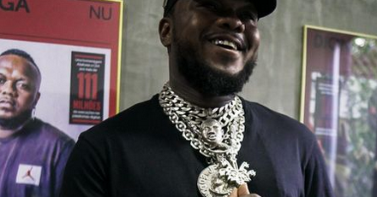 Rapper Djonga convoca casais para se declararem no palco do MITA