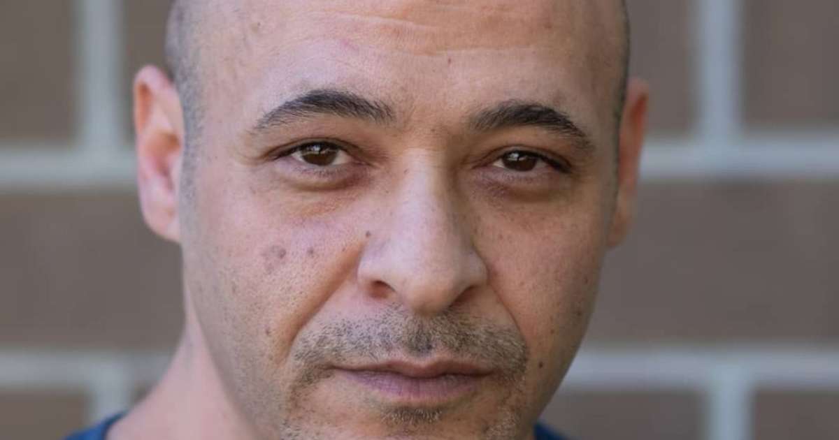 Mike Batayeh, ator de "Breaking Bad", morre aos 52 anos