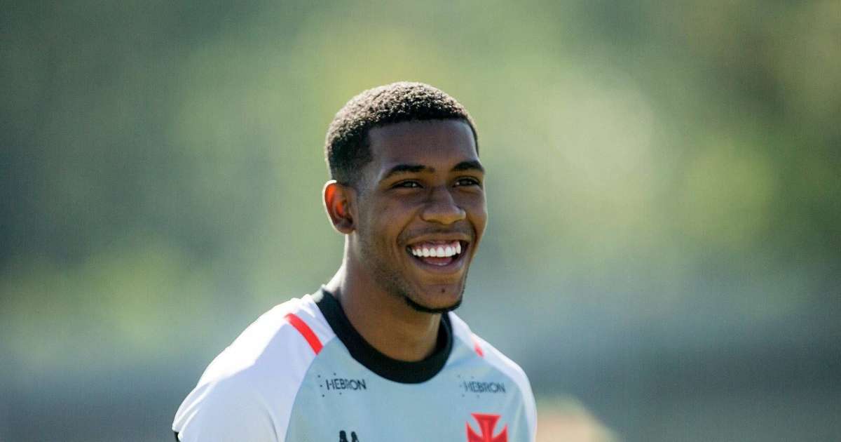 Rayan conquista espaço no Vasco e pode ganhar chance contra o Internacional