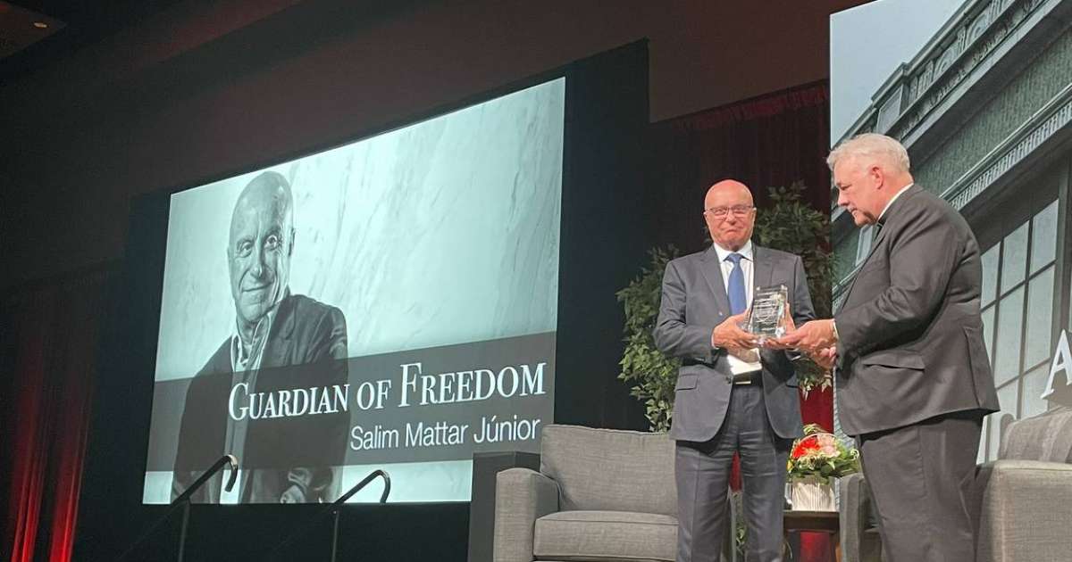 Salim Mattar, da Localiza, ganha prêmio de 'guardião da liberdade' de ...