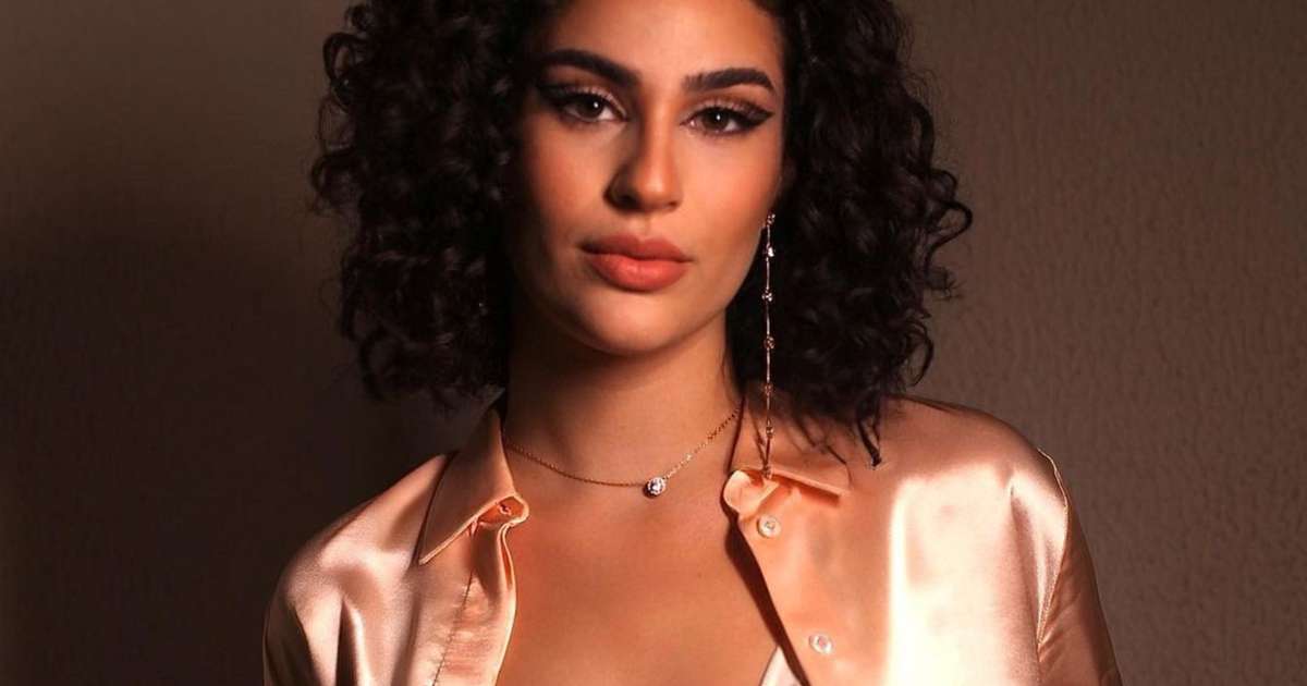 Lívian Aragão aparece magérrima e arranca suspiros na web: 'Lindona'