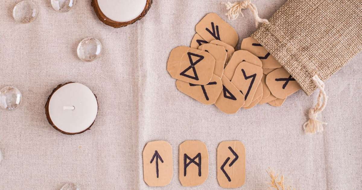 Saiba como as runas ajudam a desvendar os mistérios da vida