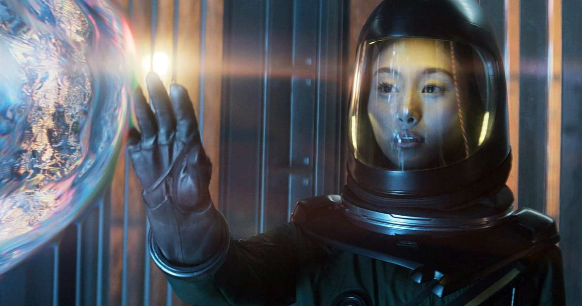 Aliens atacam! 2ª temporada de "Invasão" ganha imagens e data de estreia