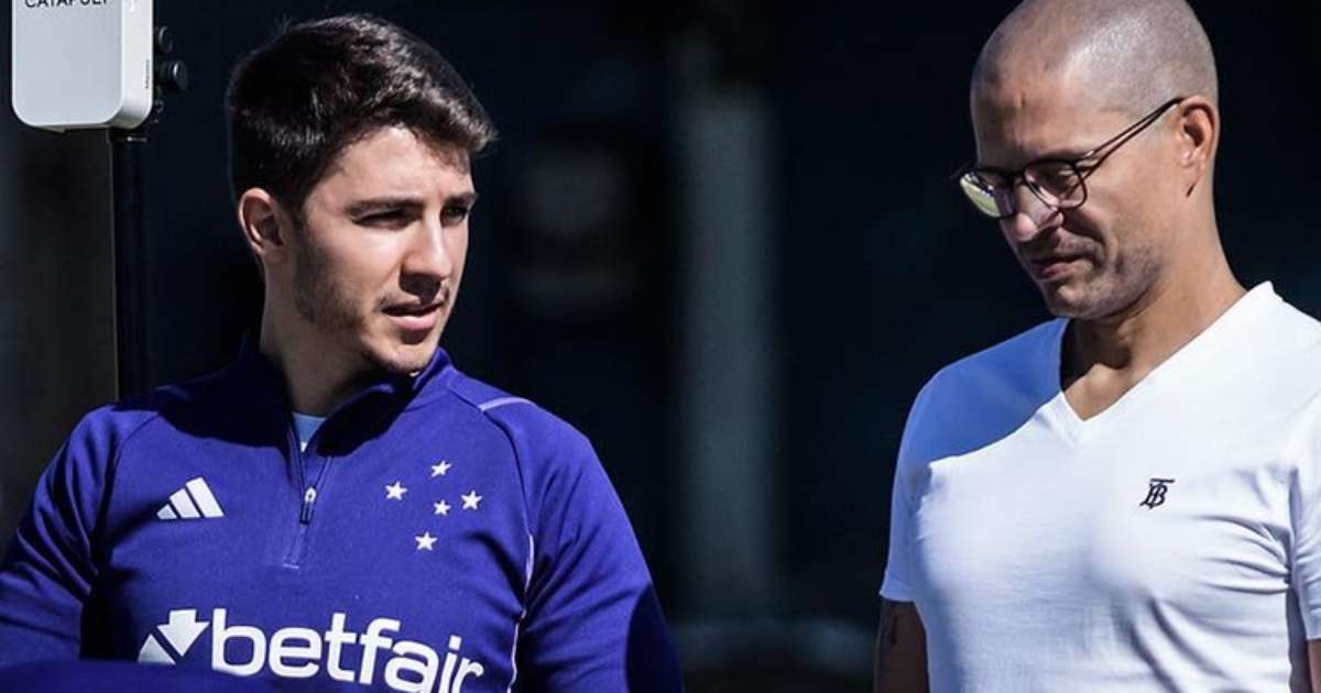 Em estágio no Cruzeiro, Alex leva tranquilidade para torcedores