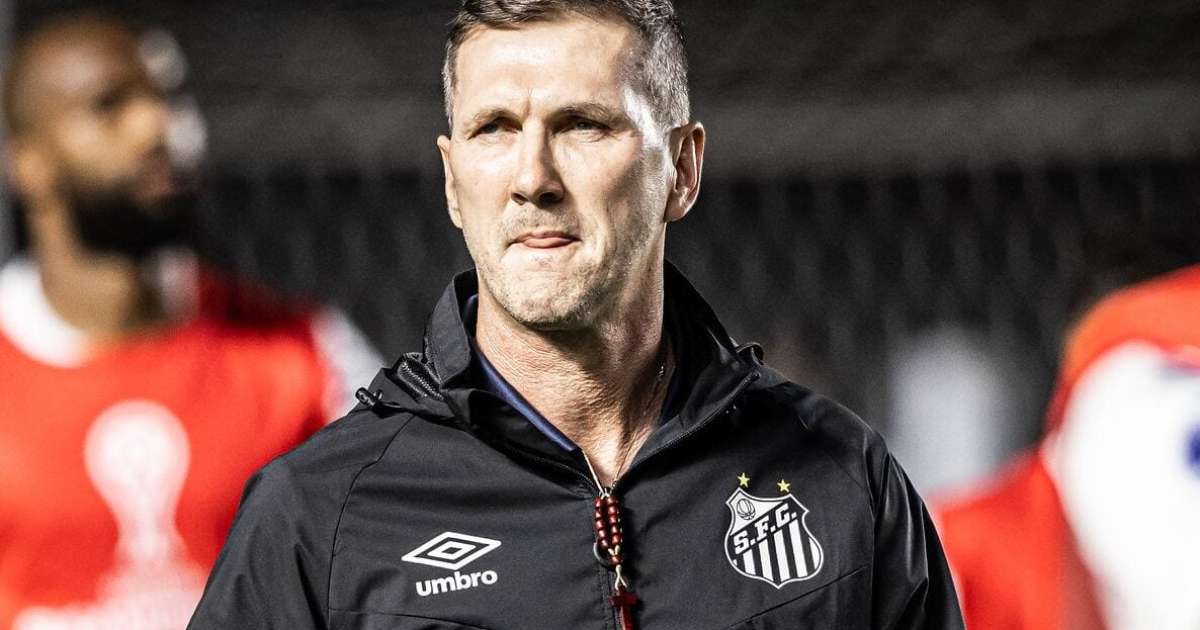 Turra pede desculpas aos torcedores do Santos após derrota e promete ...
