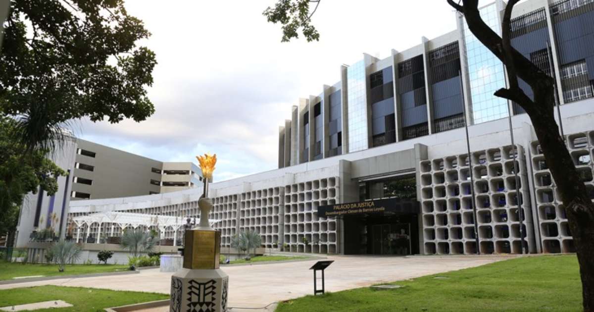 Regalias e penduricalhos: salários de juízes do TJ-GO chegam a R$ 170 mil