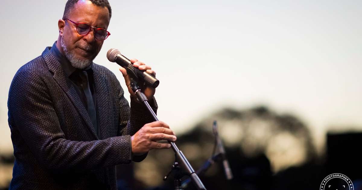 Tony Gordon canta com Jazz Sinfônica em Campos do Jordão no domingo