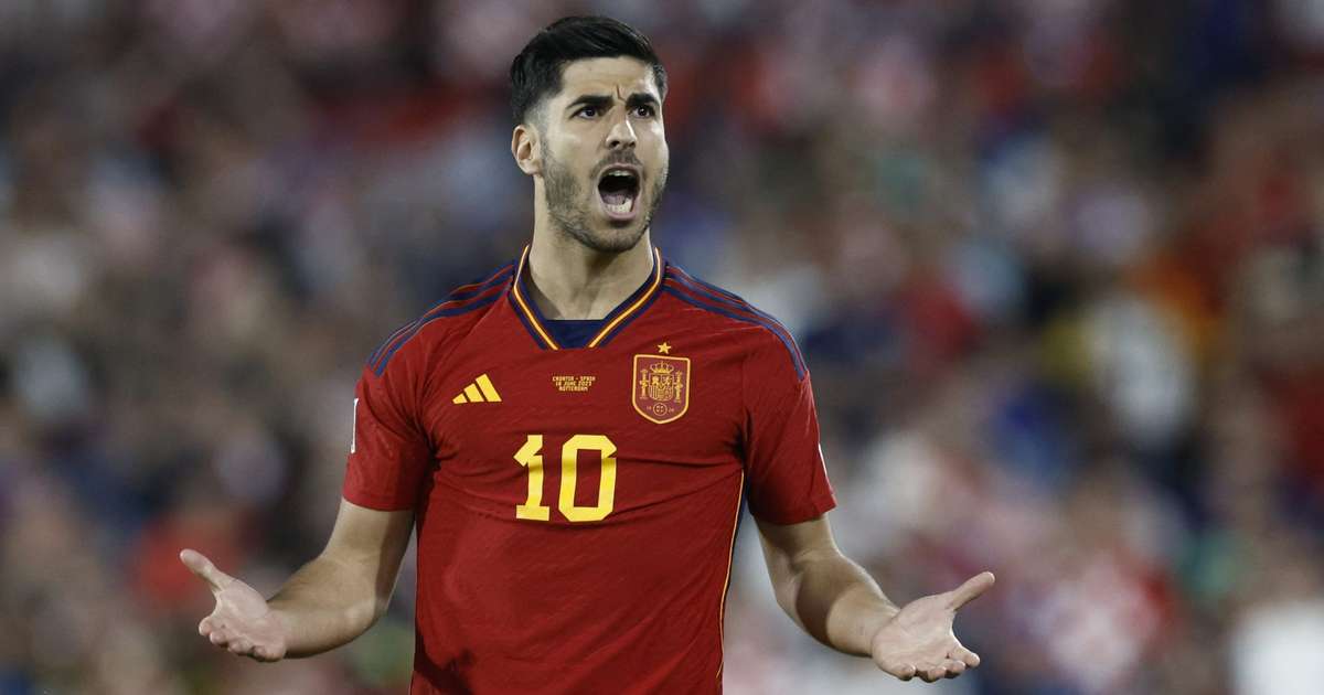 Paris Saint-Germain anuncia o espanhol Marco Asensio: 'É um privilégio'