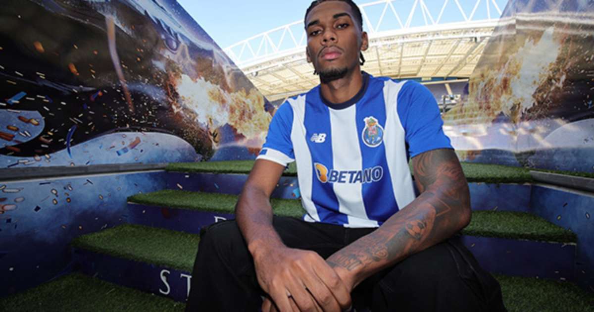 Eric Pimentel, ex-Vasco, é anunciado pelo Porto B