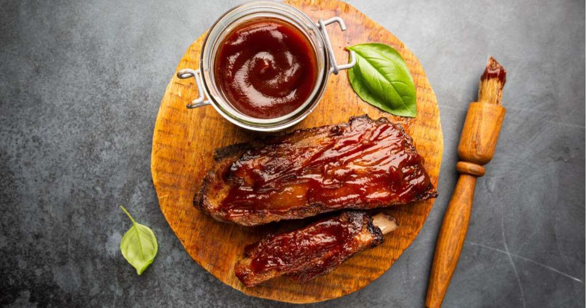 Molho barbecue caseiro: barato, fácil e muito mais gostoso
