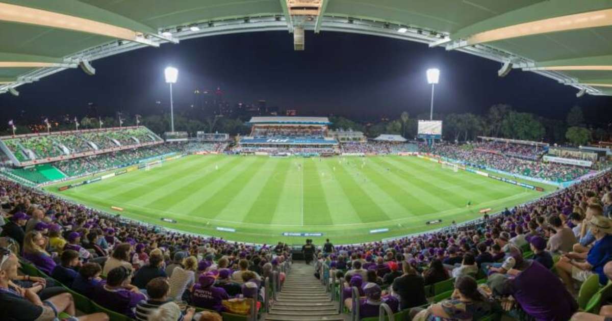 Pequeno e moderno: Conheça o Perth Rectangular, um dos estádios que ...