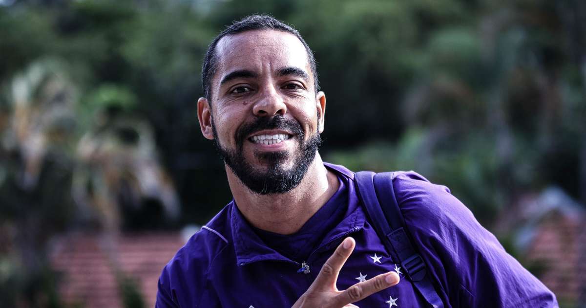 Cruzeiro demite Felipe Freitas, técnico do time feminino