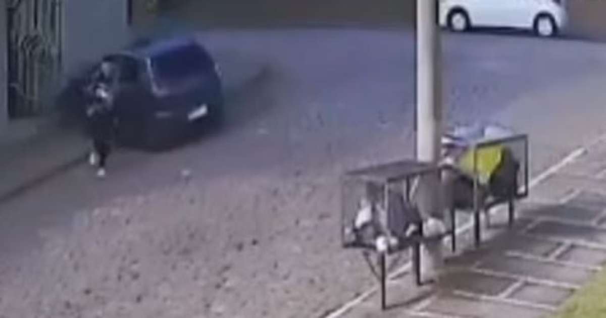 VÍDEO: pedestre consegue desviar de carro desgovernado e se salva na Serra Gaúcha