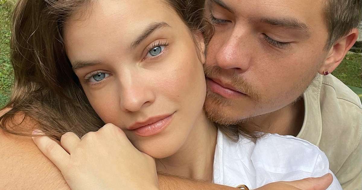 Dylan Sprouse revela vídeo de seu casamento