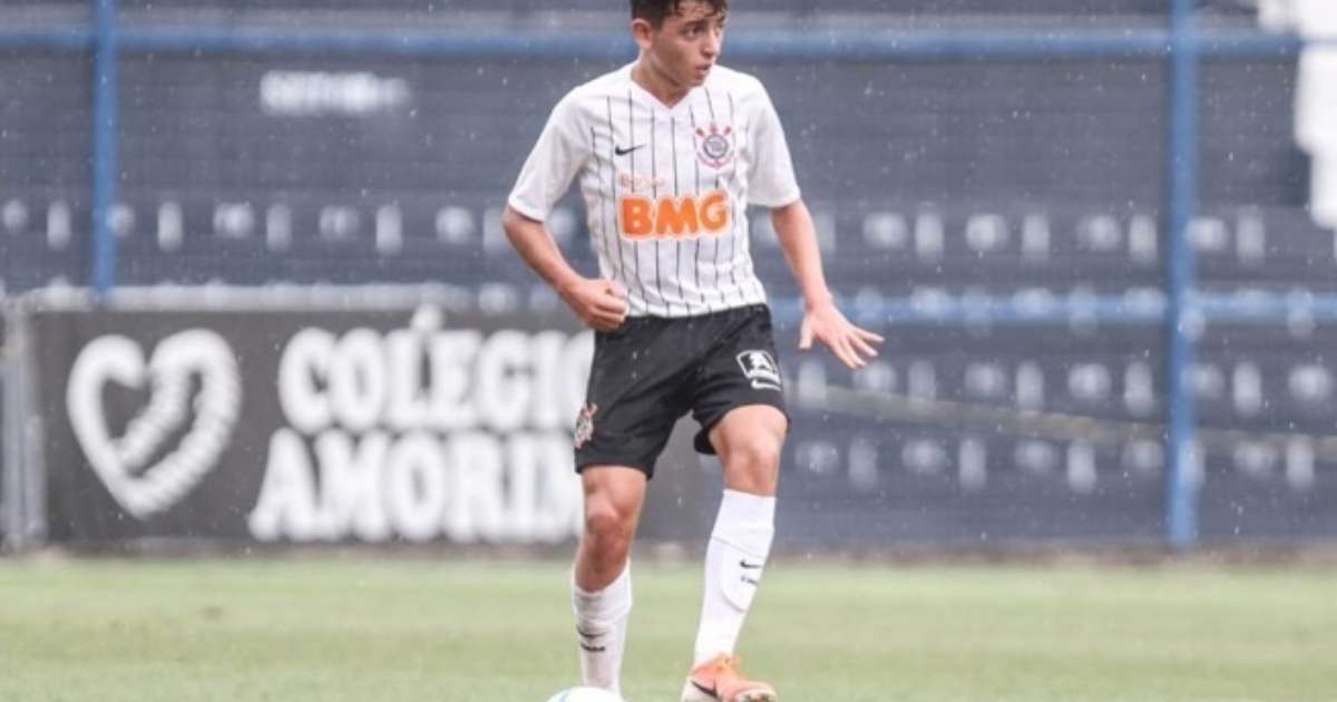 Corinthians acerta renovação com Ryan após gol e confusão