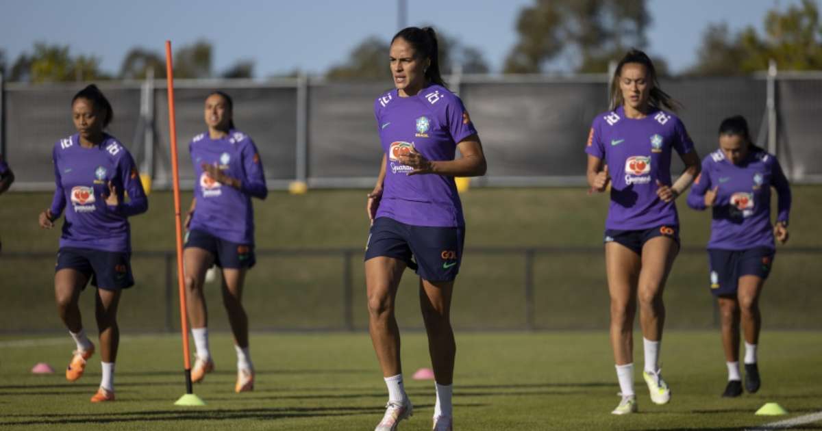 Angelina exalta ambiente da Seleção antes da estreia na Copa do Mundo