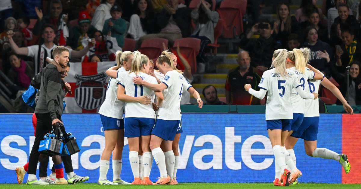 Inglaterra encontra dificuldade mas vence na estreia da Copa do Mundo
