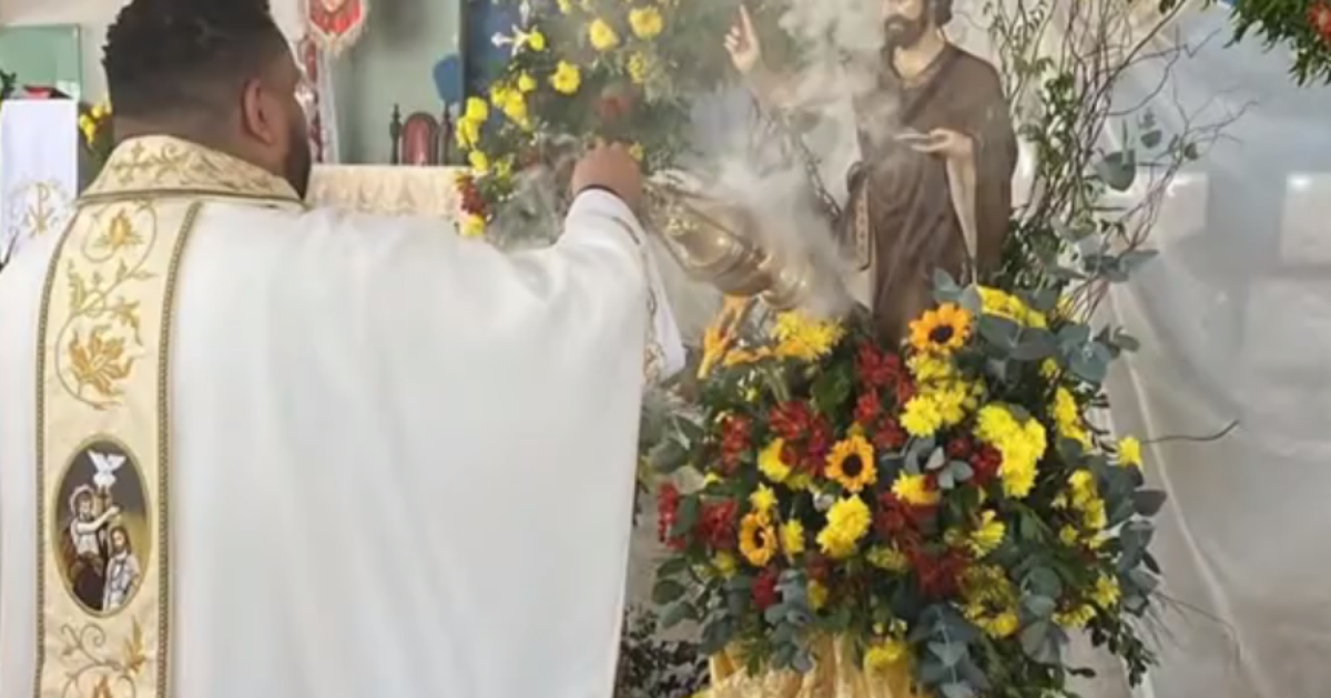 Padre é preso suspeito de abusar de criança e adolescente dentro de ...