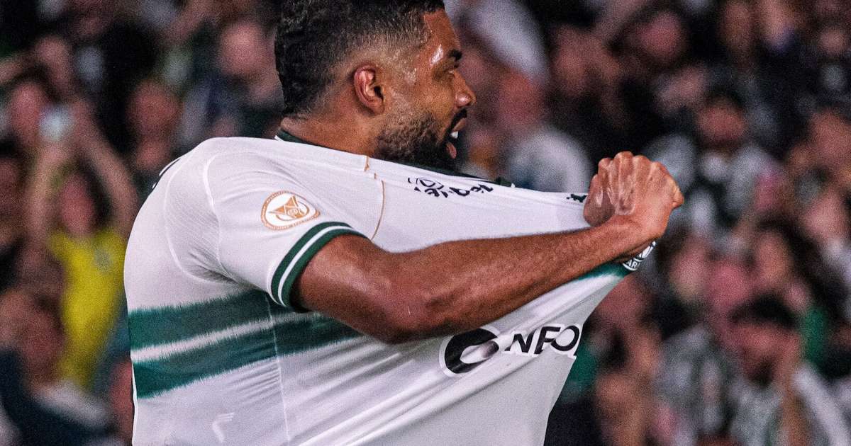 Diogo comemora gol na estreia pelo Coritiba e se emociona ao falar da ...