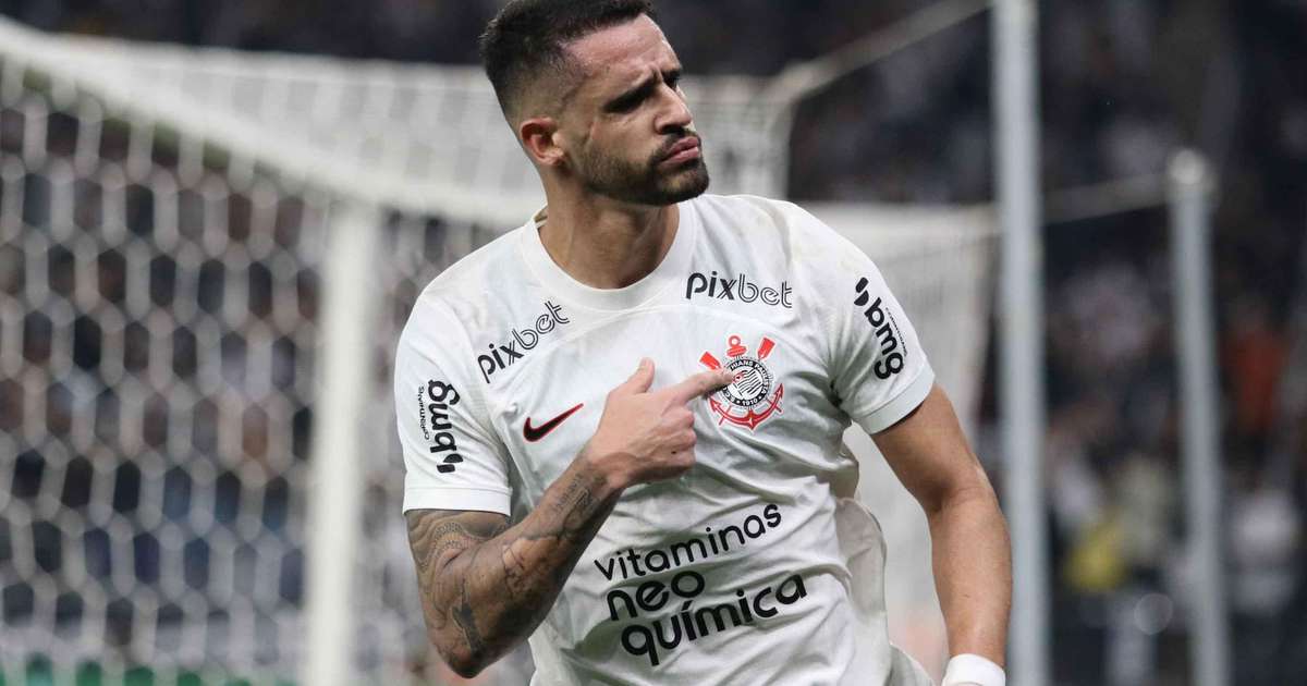 Renato Augusto brilha, Corinthians bate São Paulo e abre vantagem na ...