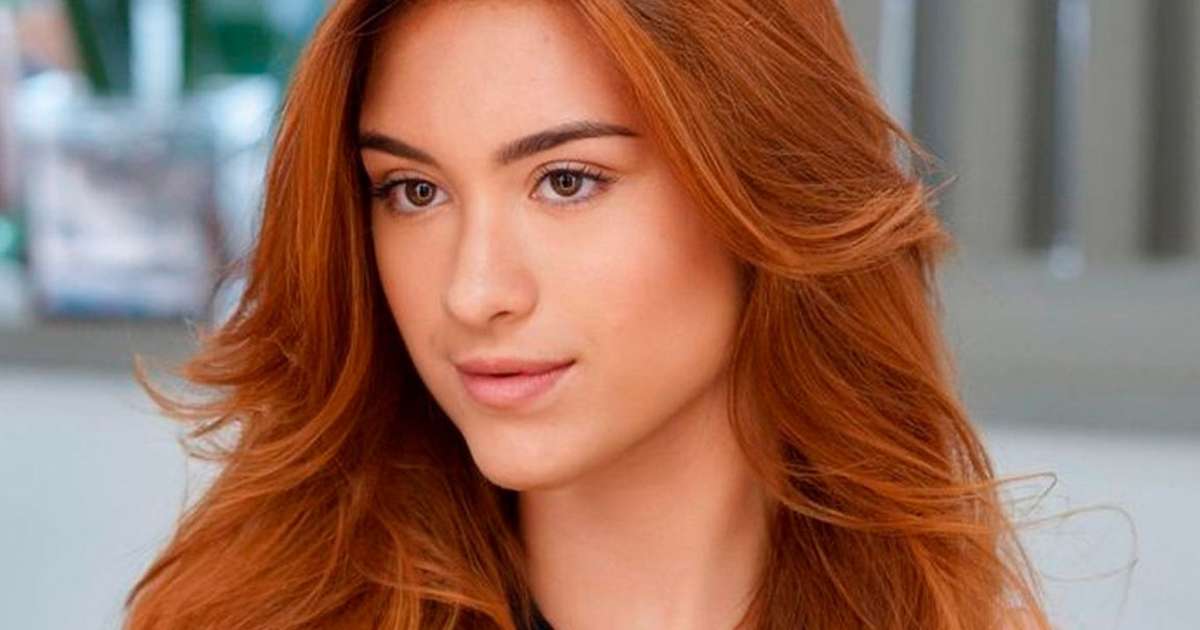 Sofia Liberato esbanja beleza natural ao curtir ilha paradisíaca com o namorado