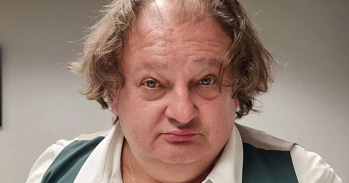 Jacquin diz que não escova os dentes e nunca toma banho