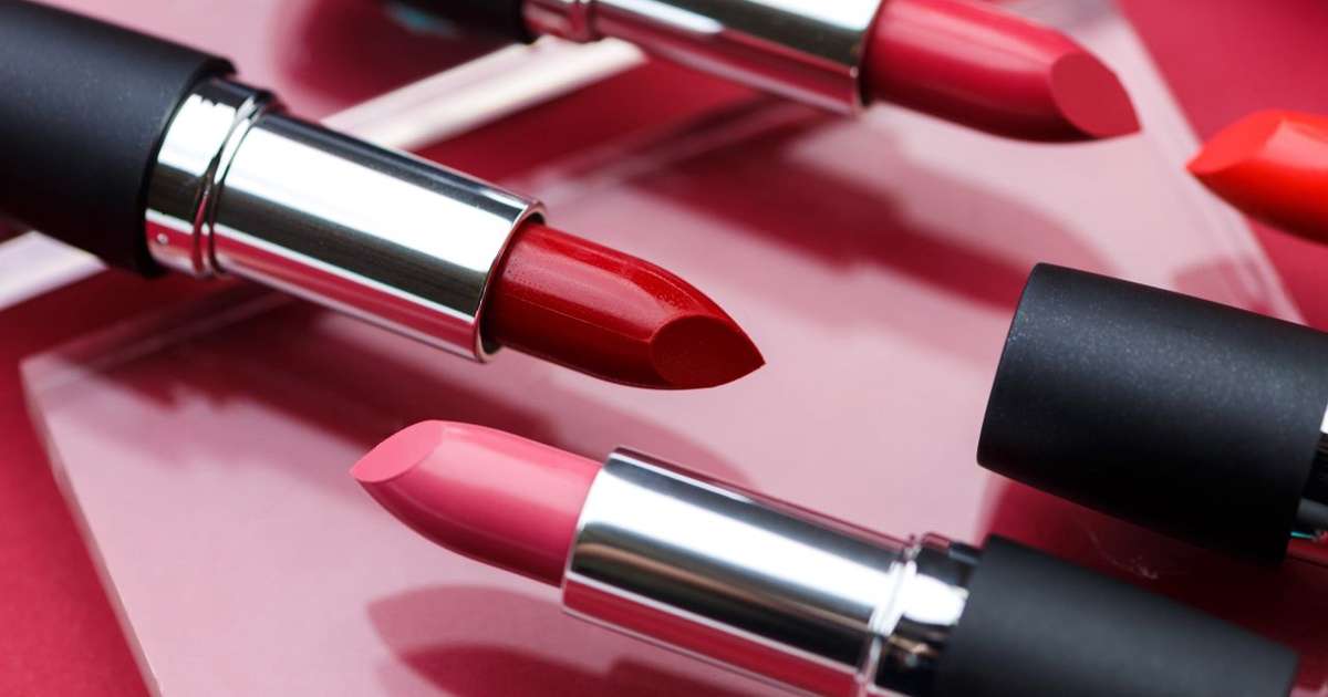 5 cores de batons que viraram tendência neste inverno