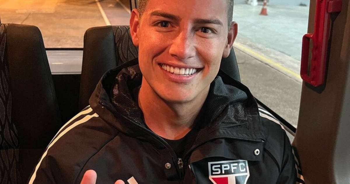 James é recebido com muita festa pela torcida do São Paulo