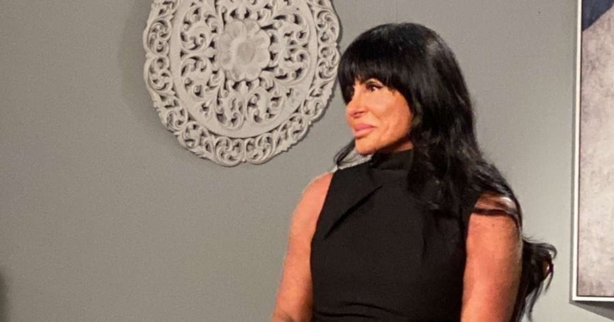 Gretchen faz críticas à ‘Fazenda’ da Record: “Falta de respeito”