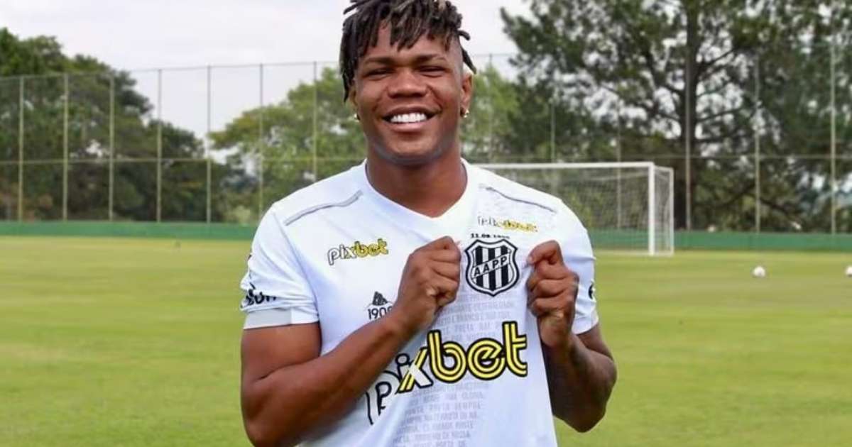 Matheus Jesus rescinde com Ponte Preta e Corinthians e vai para o Japão