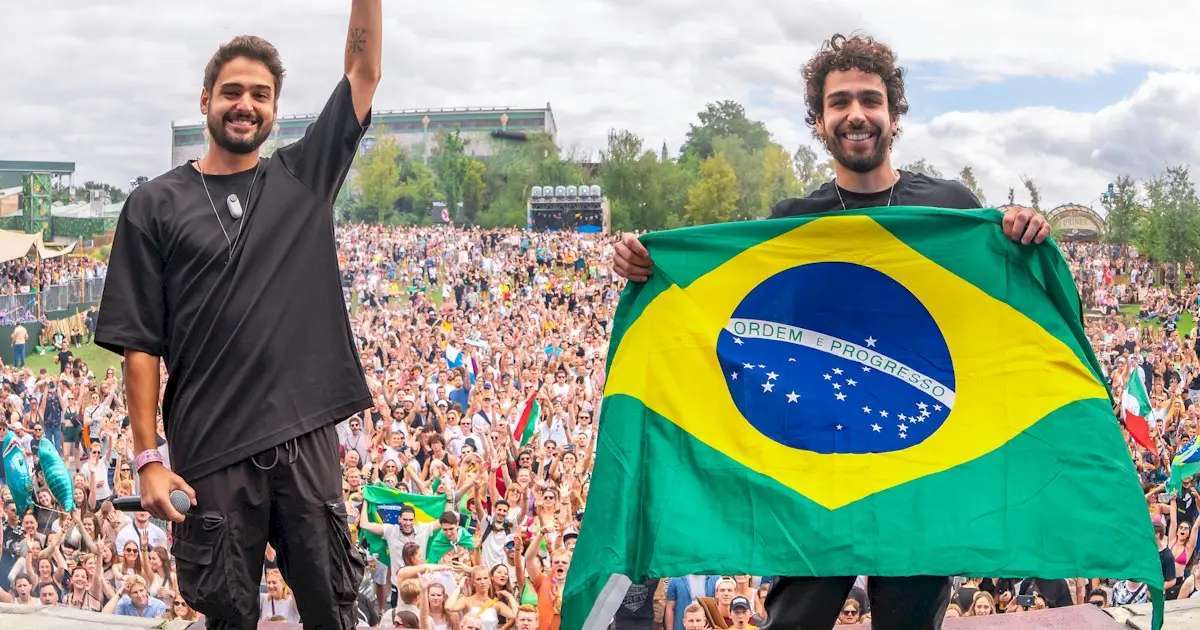 Cat Dealers comemora participação no Tomorrowland Bélgica