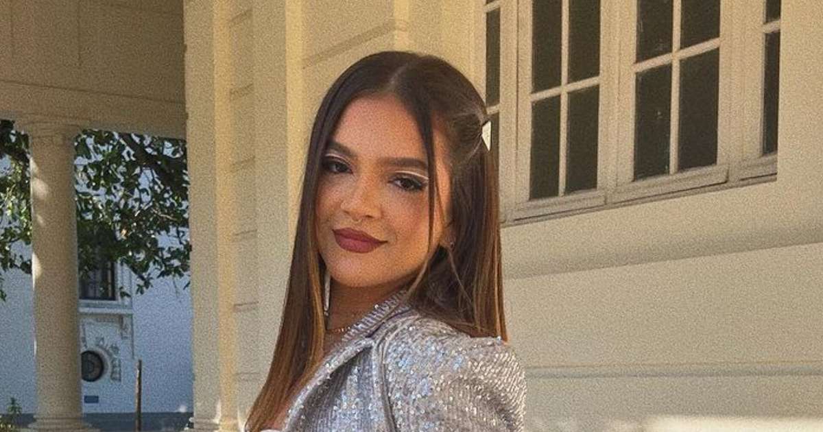 Mel Maia exibe marquinha de sol com cropped provocante: 'Linda'