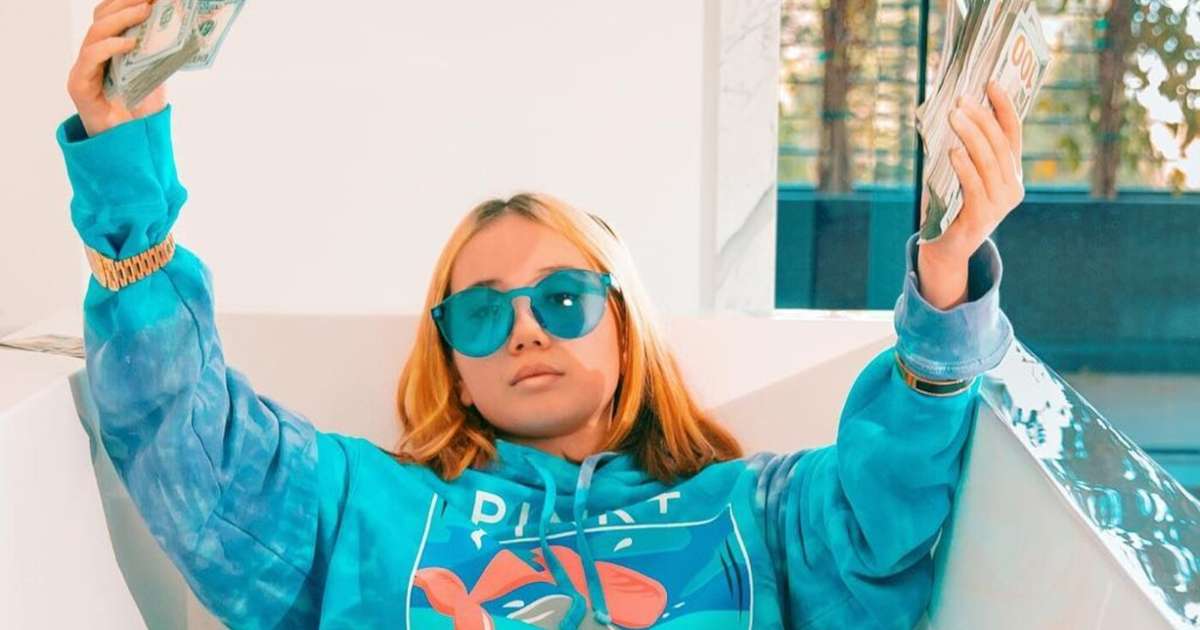 Morreu, mas passa bem! Rapper de 14 anos Lil Tay, que teve morte ...