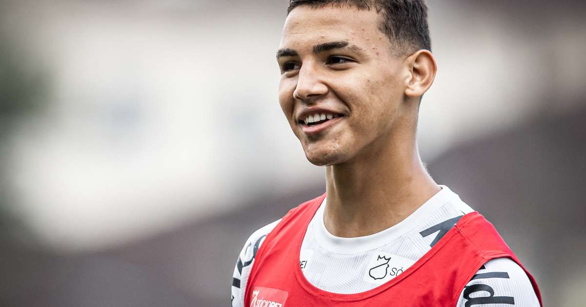 Vendido ao Chelsea, Deivid Washington se despede do Santos e promete ...